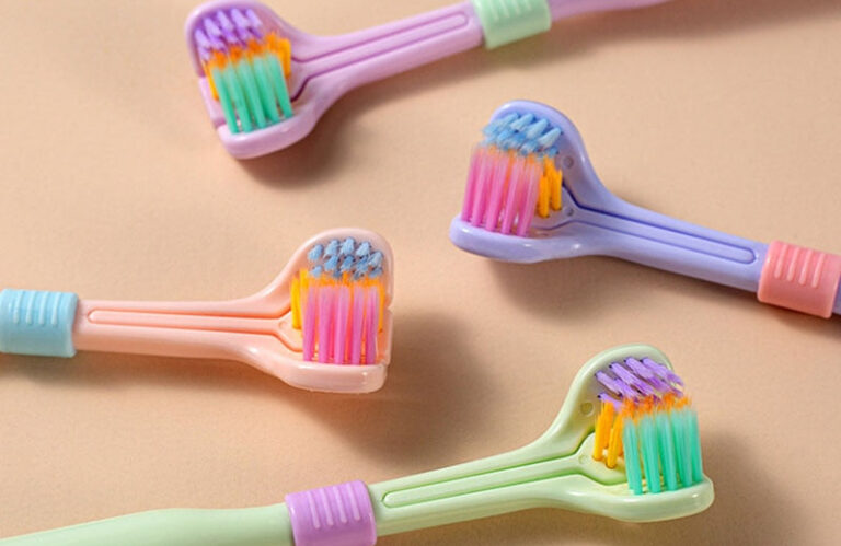 What Is Three Sided Toothbrush and How It Works? - Teethandtooth